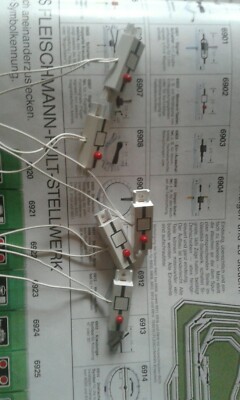 Fleischmann HO Konvolut Gleisbild Stellwerk 5 × 6902 Moment -Taster | eBay