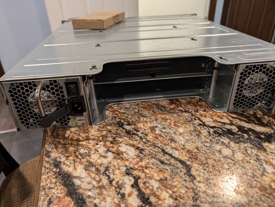 DELL MD1220 24x 2.5'' SAS Hard Drive Storage Expansion | eBay