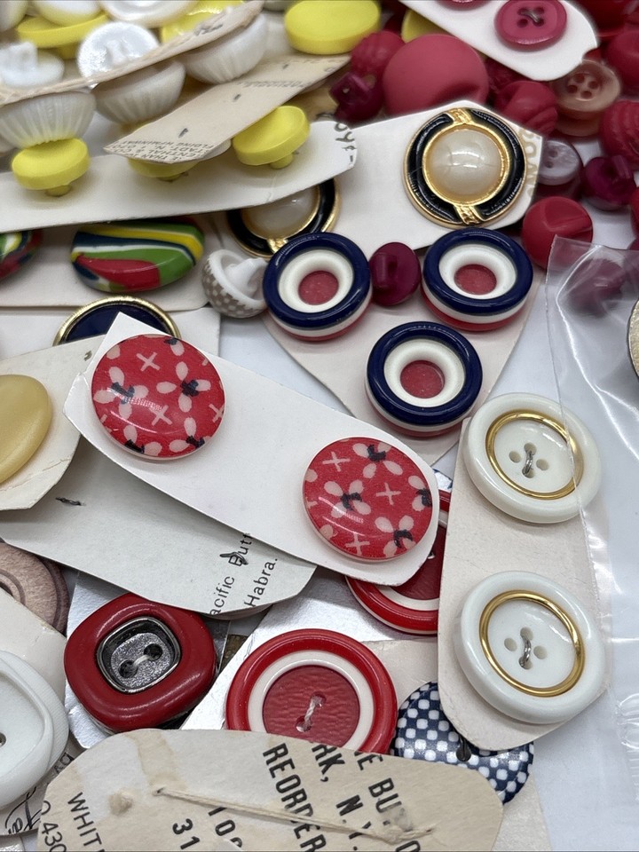 Huge Lot New Used Vintage Antique Buttons 4Lbs + Various Sizes Colors ...