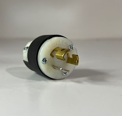 TWO (2) HUBBELL 15A 277VAC 3-Wire 2-Pole Twist-Lock Plug HBL4770C (NEW ...