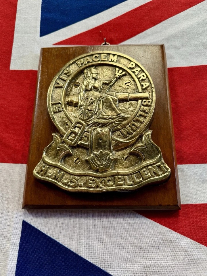 Fabulous Royal Navy HMS Excellent Solid Bronze Badge (c.1891-2025 ...