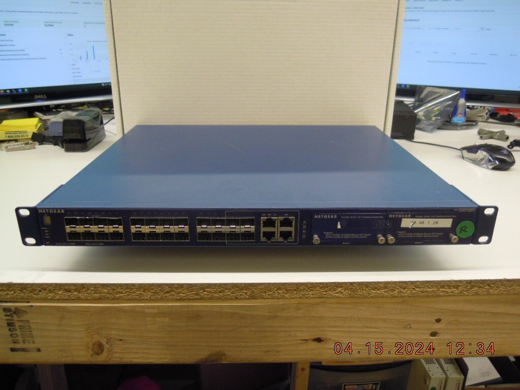 GSM7328FS Netgear ProSafe 24 x 1G SFP + 4 x 1G Managed Stackable Switch ...