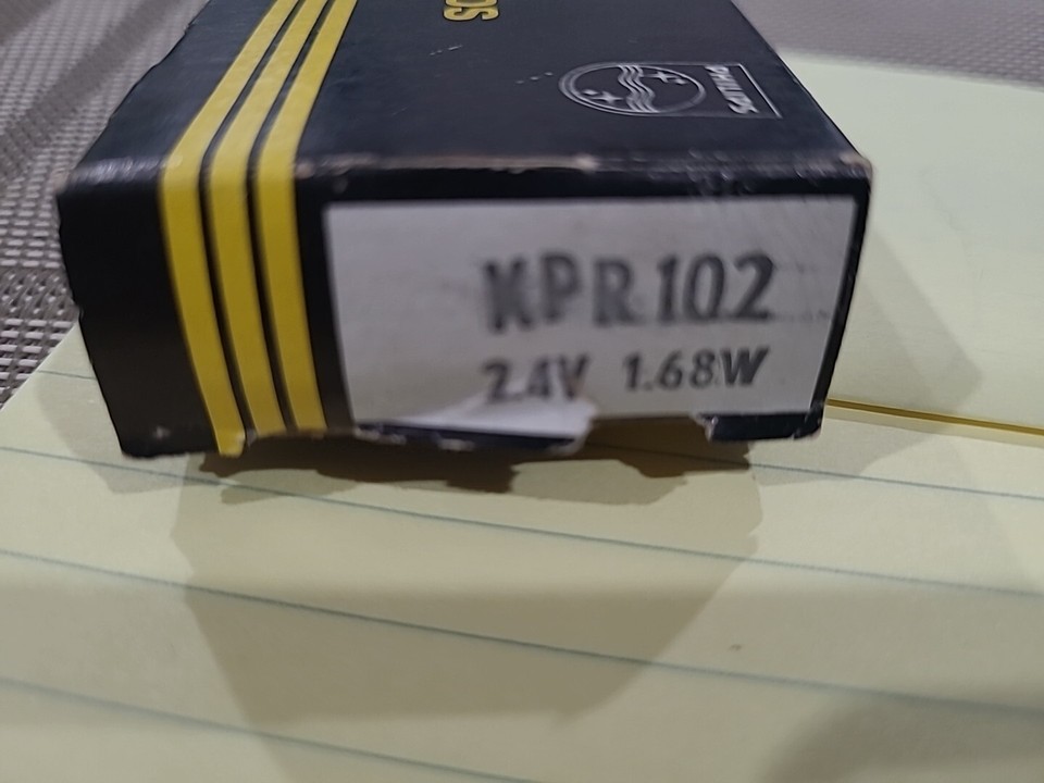 Set of 2 -KPR102 2.4V .7A Lamp Bulb for 2 "D" Cell Flashlight, Philips ...