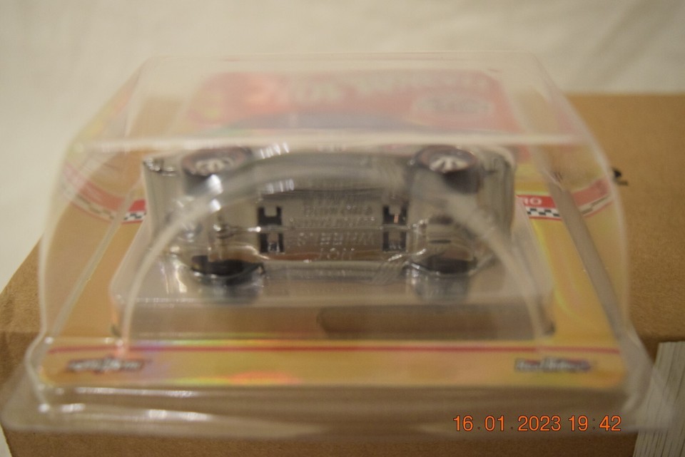 Hot Wheels RLC CUSTOM CAMARO - RLC 20th ANNIVERSARY CHASE / FOIL CARD ...