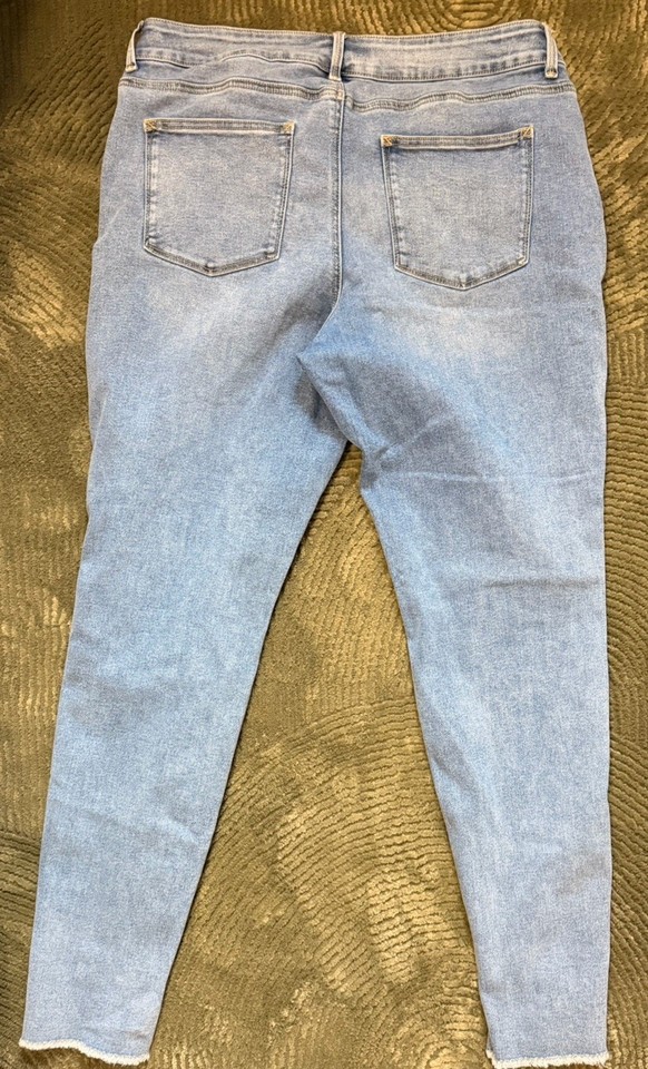 Maurice’s High Rise Jeans Womens Skinny Distressed Raw Hem Stretch EUC ...