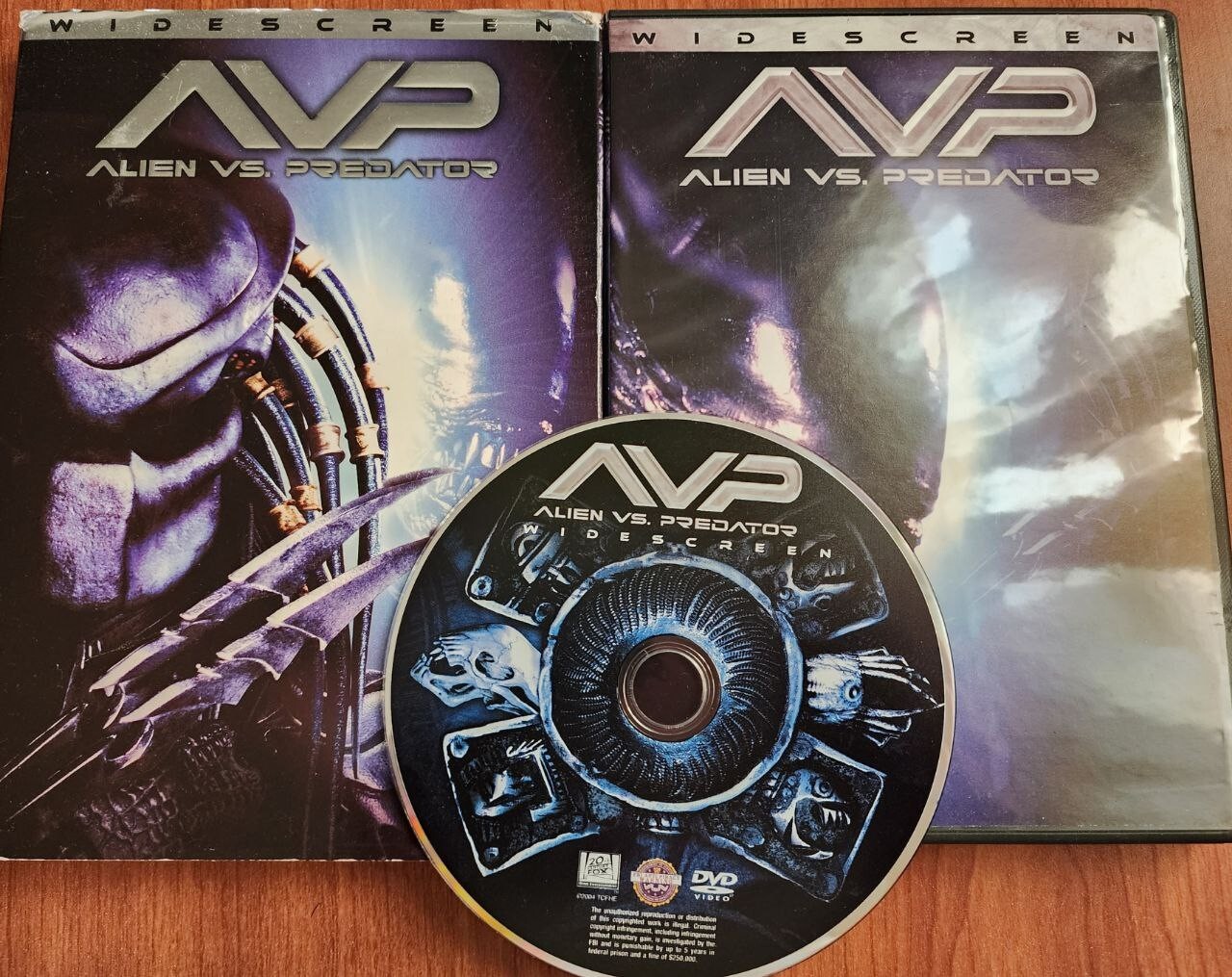 Alien vs Predator (DVD, 2004) 24543157090 | eBay