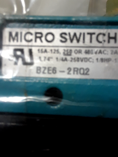 Honeywell BZE6-2RQ2 Limit Switch Adjustable Roller Lever - New No Box ...