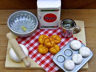 NEW MINIATURE BREAD BAKING / MAKING TABLE Kitchen for Dollhouse or ...