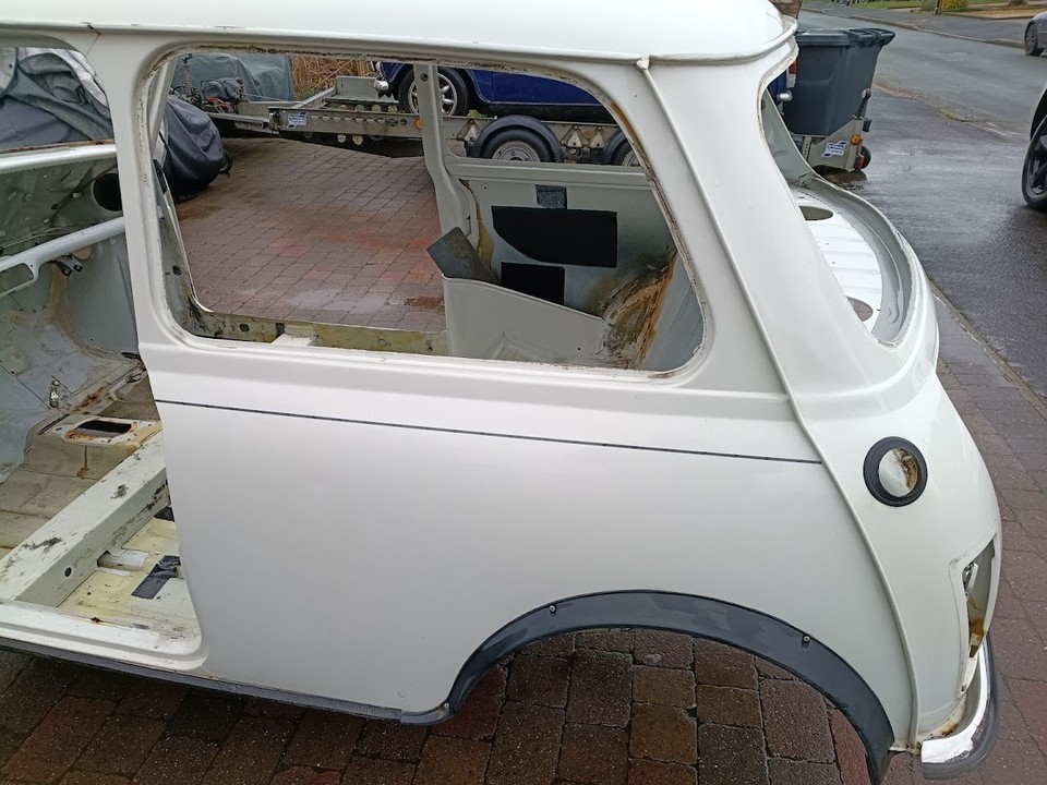 Classic Rover Mini Mayfair SPI Body Shell yr 1995 White | eBay UK