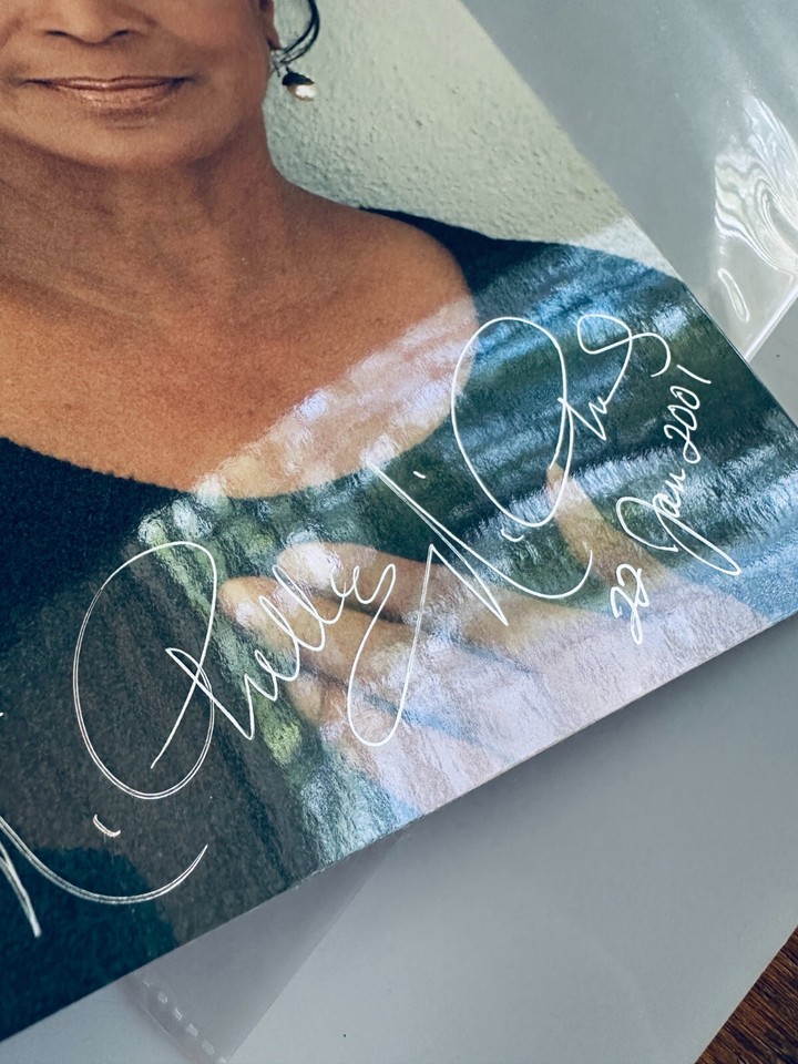 NICHELLE NICHOLS Signed 8X10 Photo Autograph | eBay