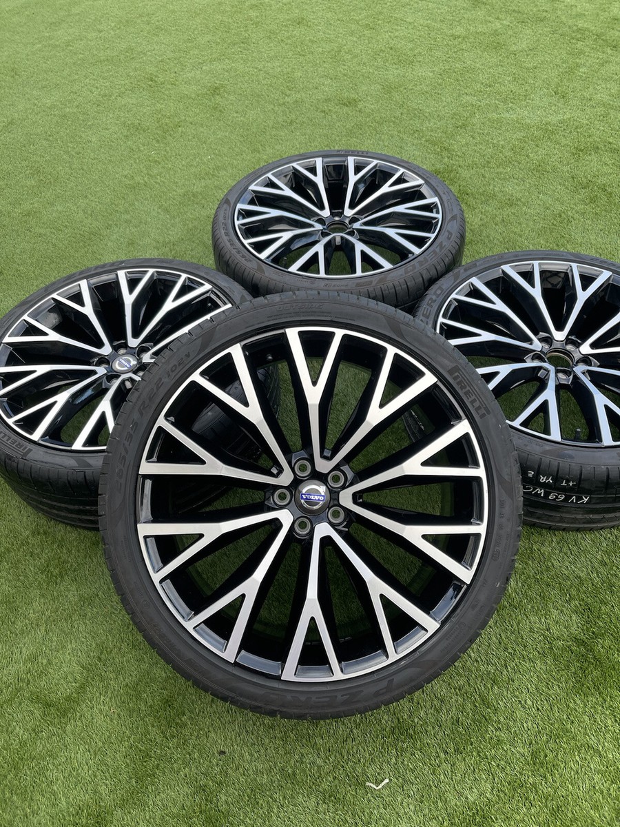 You Thought 22s Were Huge Well Here Are Some 60 Inch Rims