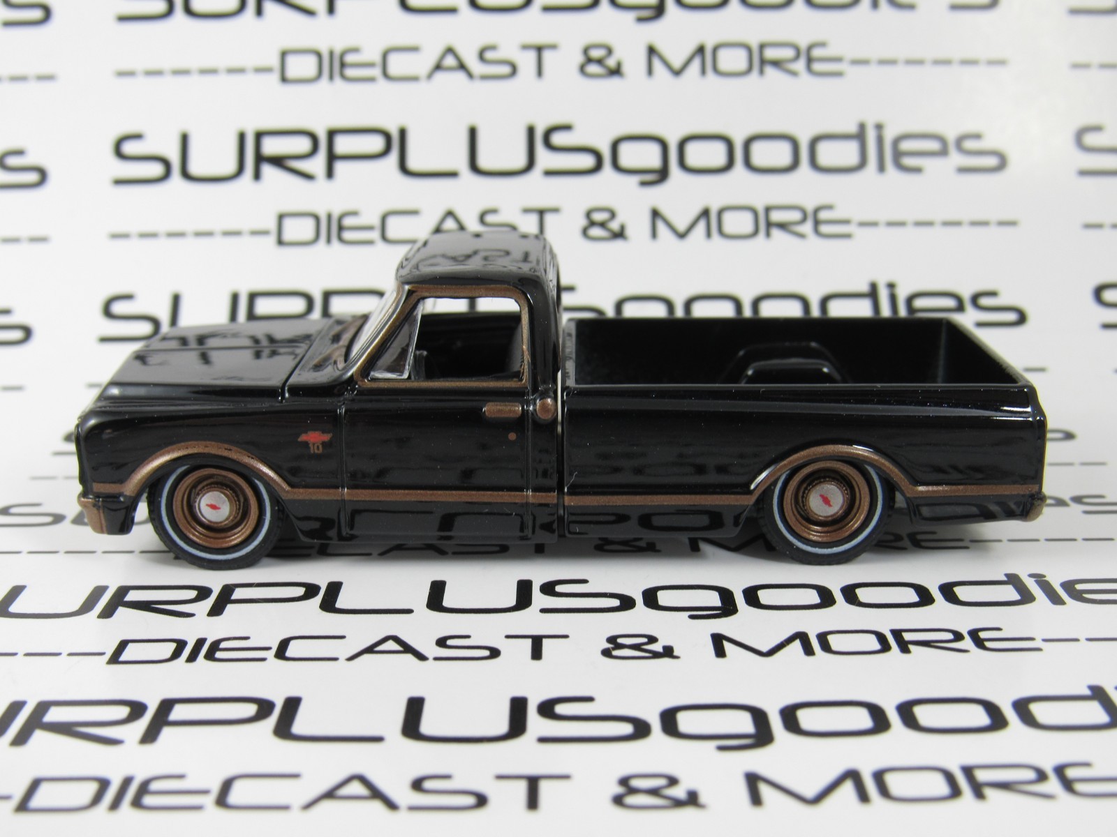 2025 Greenlight 1:64 LOOSE Black Bronze 1972 CHEVROLET C10 Lowrider ...