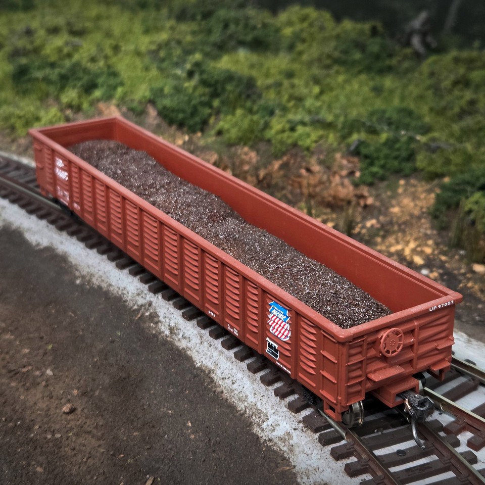 HO Scale Scrap Steel Millings Load - fits Walthers Mainline 53' Railgon ...