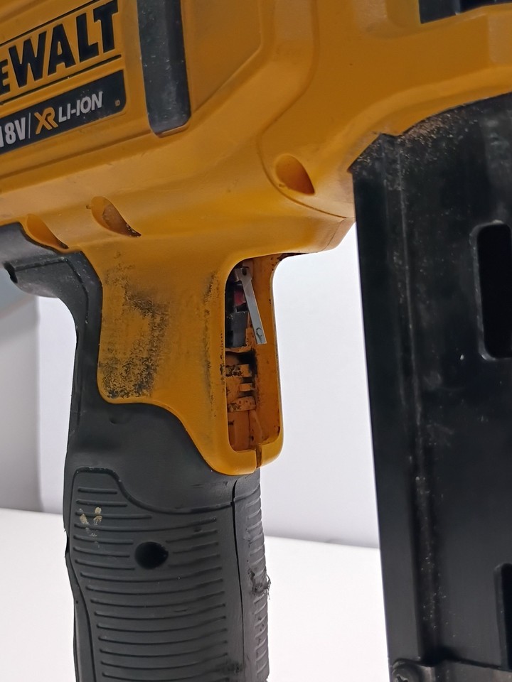 DeWalt Cable Stapler | eBay