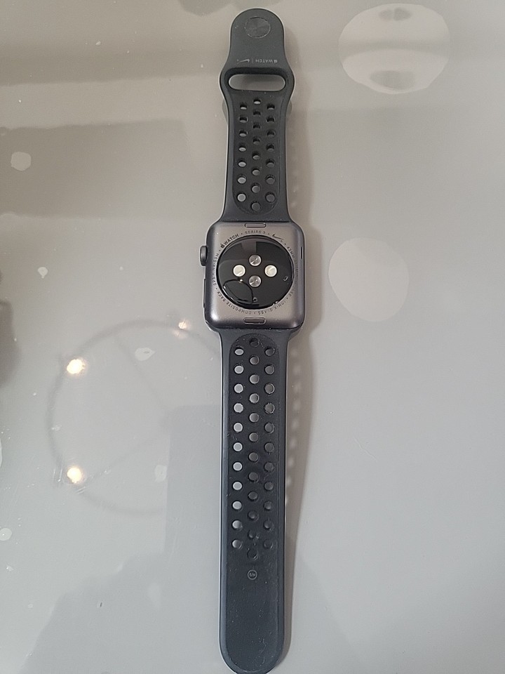 Apple Watch Series 3 Nike 42mm GPS J87 | eBay