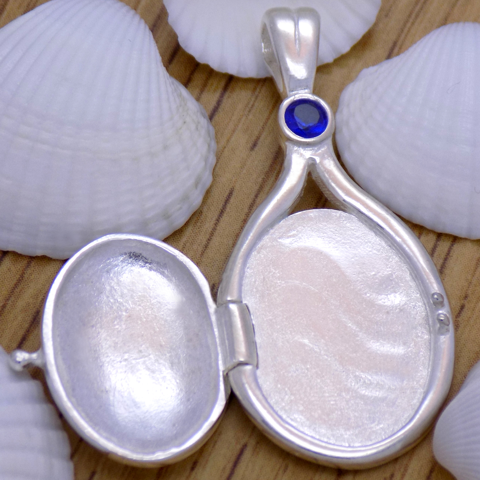 Solid 925 Sterling Silver H2O Just Add Water Mermaids Blue CZ Pendant ...
