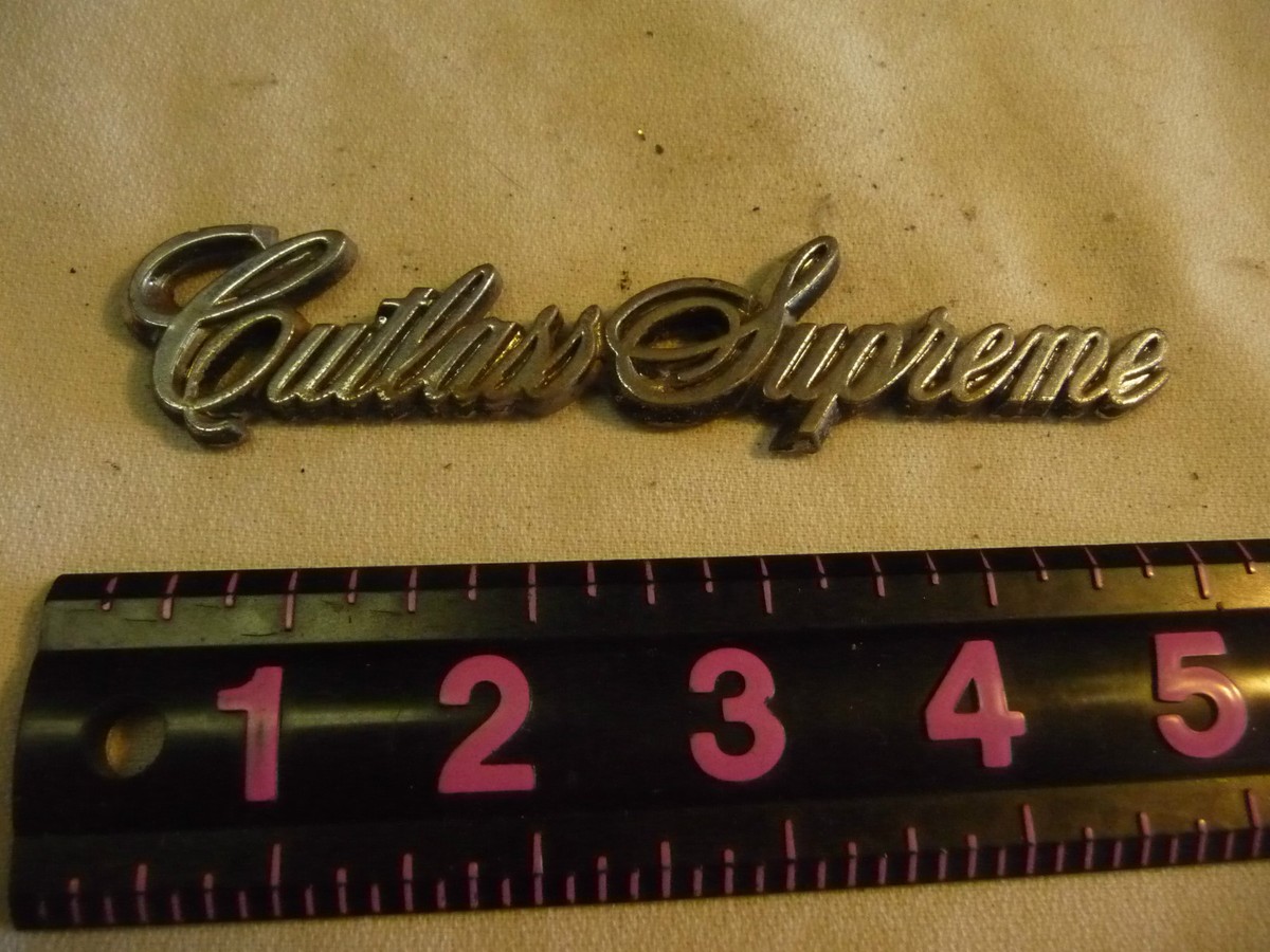 Cutlass Logo Oldsmobile Logo Hi Res Stock Photography And Images