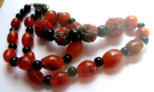 Ancien Collier Perles Naturelles noir orange ambré fermoir vis bijou ...