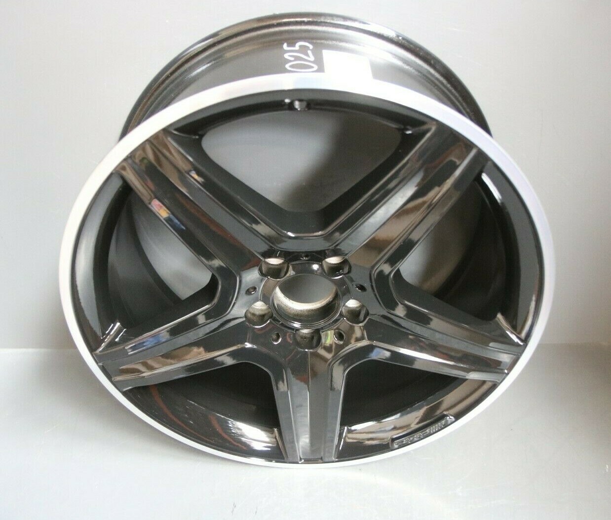 1 GENUINE OEM MERCEDES GLA X156 19" AMG ALLOY WHEEL RIM BLACK CUT ...
