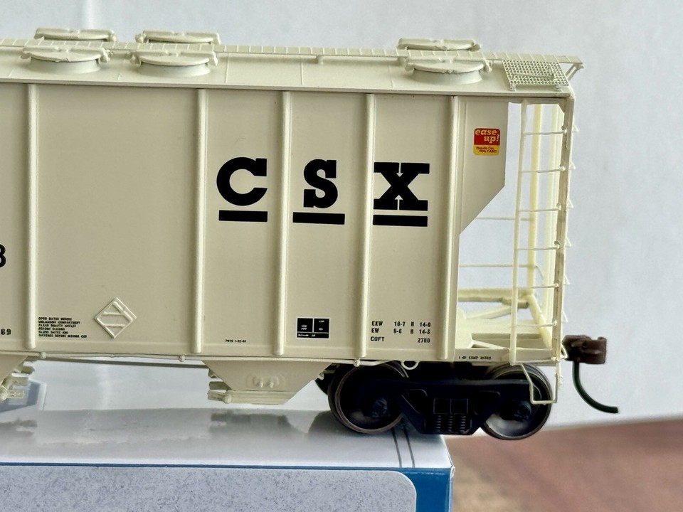CSX PS 2600 Covered Hopper Athearn Ready To Roll ATH63767 CSXT 225538 ...