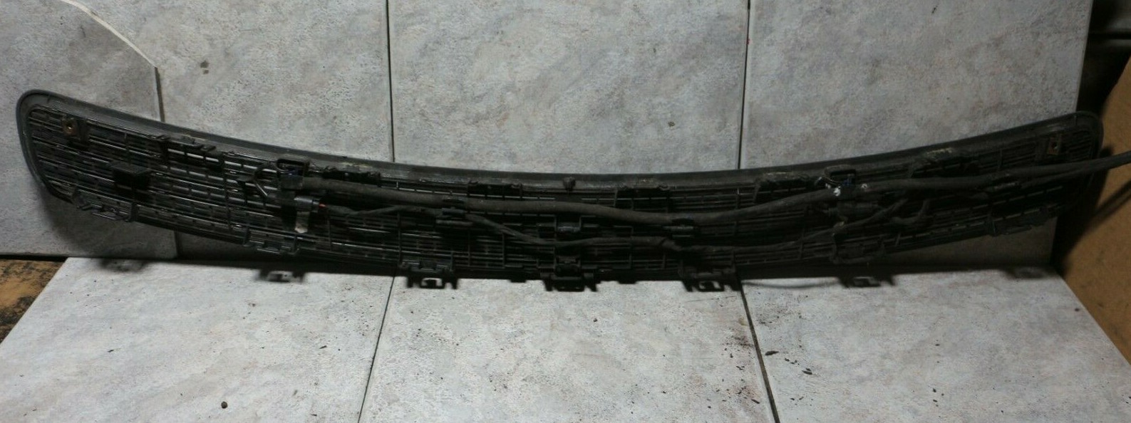 ORIGINAL Mercedes Benz E W210 Lufteinlassgitter Waschdüsen A2118800005 ...