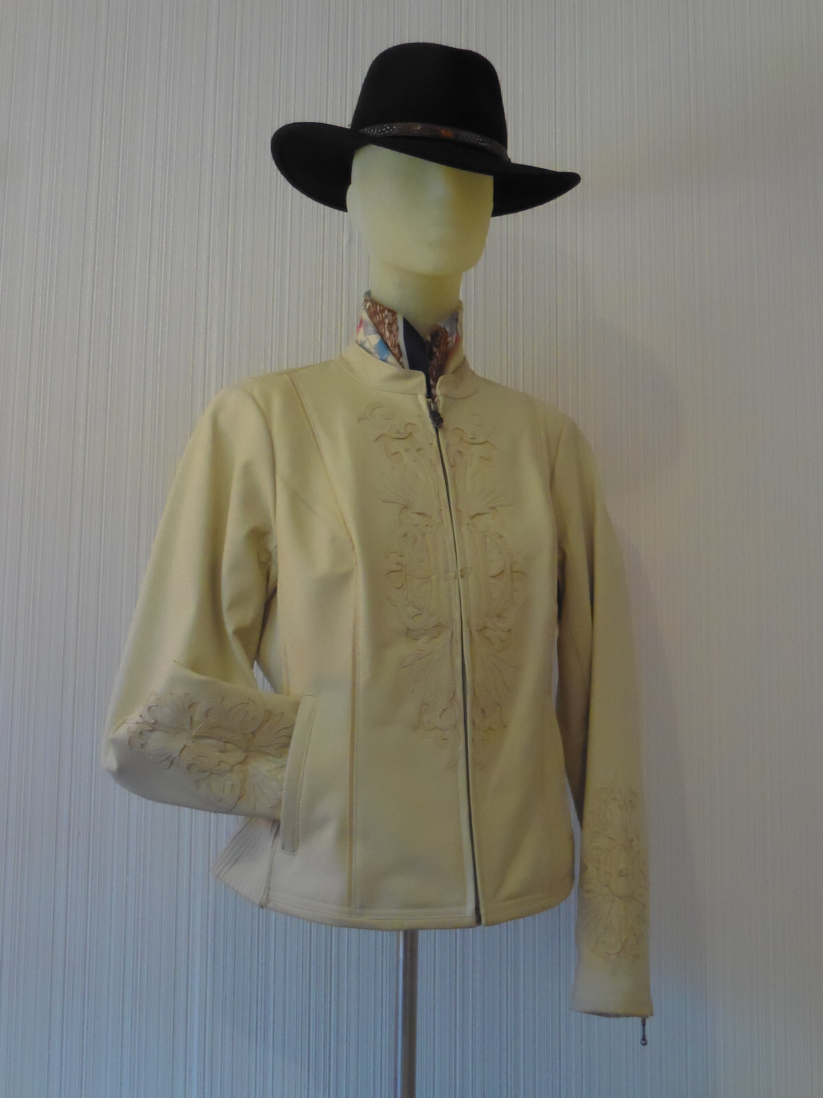womens Ivory leather motorcycle jacket medium Harley … - Gem