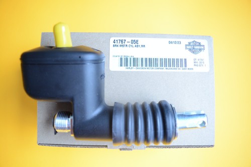 HARLEY NEW OEM REAR BRAKE MASTER CYLINDER TWIN CAM SOFTAIL 2005-2017 ...