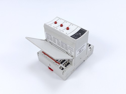 Honeywell XFR825A Pluggable Panel Bus Floating Output Module | eBay