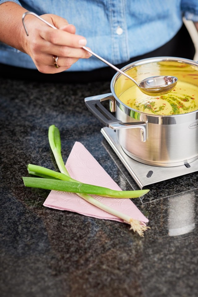 Rosle 10009 Stainless Steel Hooked Handle Ladle with Pouring Rim ...