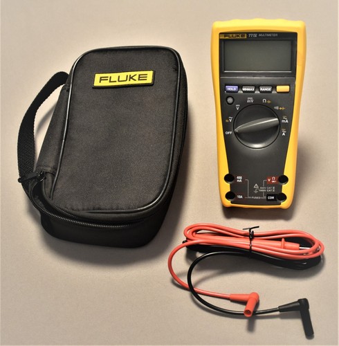 Fluke 77-IV Digital Handheld Multimeter Tester with Leads & Case 77-4 ...