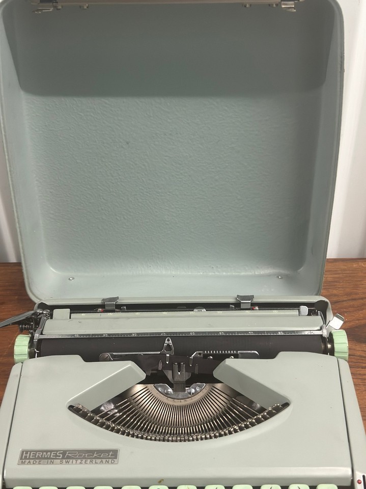 Vintage 1960s Hermes Baby Rocket Hebrew Typewriter | eBay