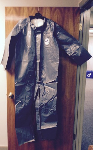 CASE/10 DUPONT TYVEK SARANEX COVERALLS/SUITS. PPE ZIP FRONT. NEW. SIZE ...