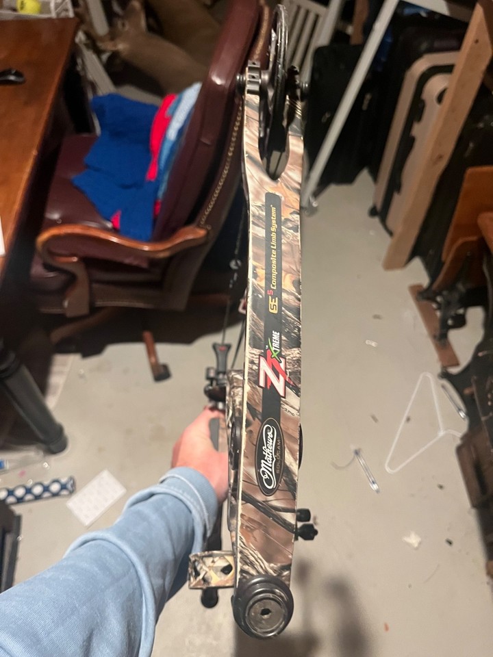 left handed z7 extreme mathews bows | eBay
