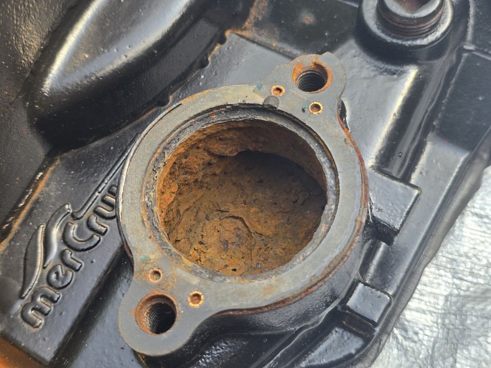 MerCruiser 5.0 5.7 Vortec Intake Manifold 2 Barrel 860100-C | eBay