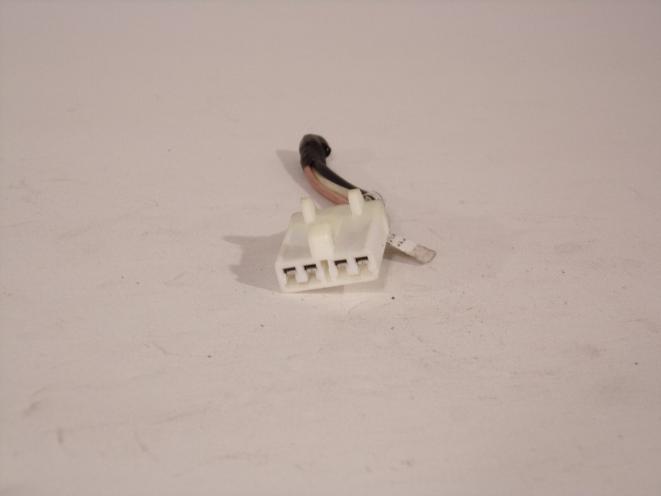 07 08-10 HYUNDAI ELANTRA TAIL BRAKE LIGHT BULB SOCKET HARNESS PLUG 4 ...