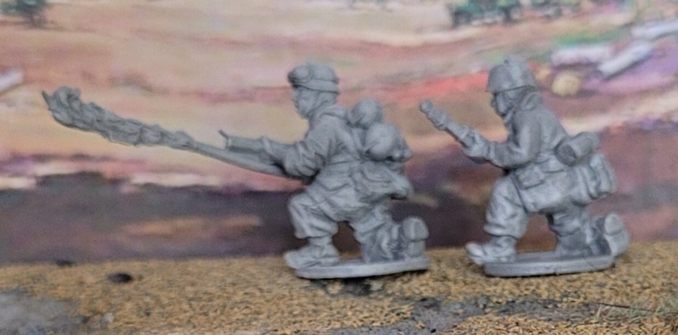 Bolt Action 28mm WW2 German Fallschirmjager Flamethrower Team Arnhem D ...