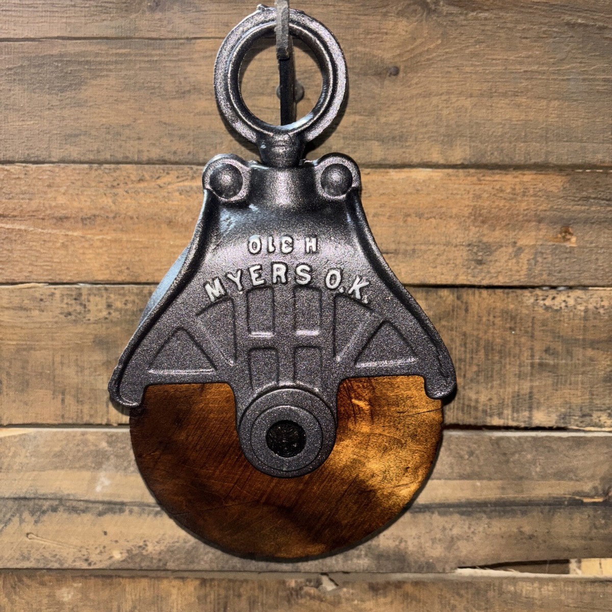 Antique Wooden Barn Pulleys Vintage Antique And Rustic Barn Pulleys