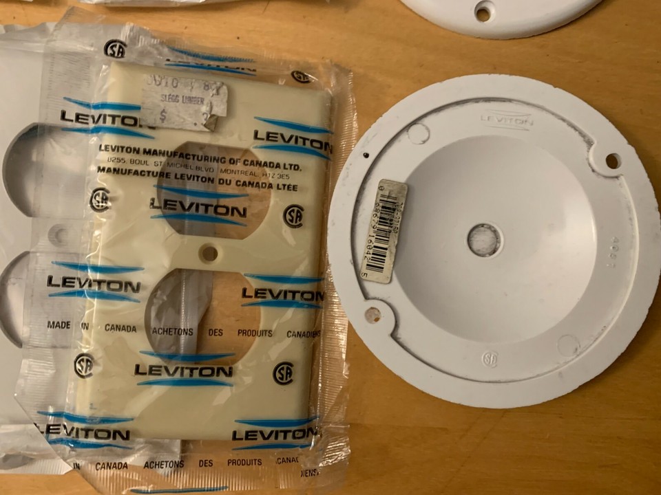LEVITON OUTLET COVERS + 3 LEVITON CIRCULAR COVERS / PLATES | eBay