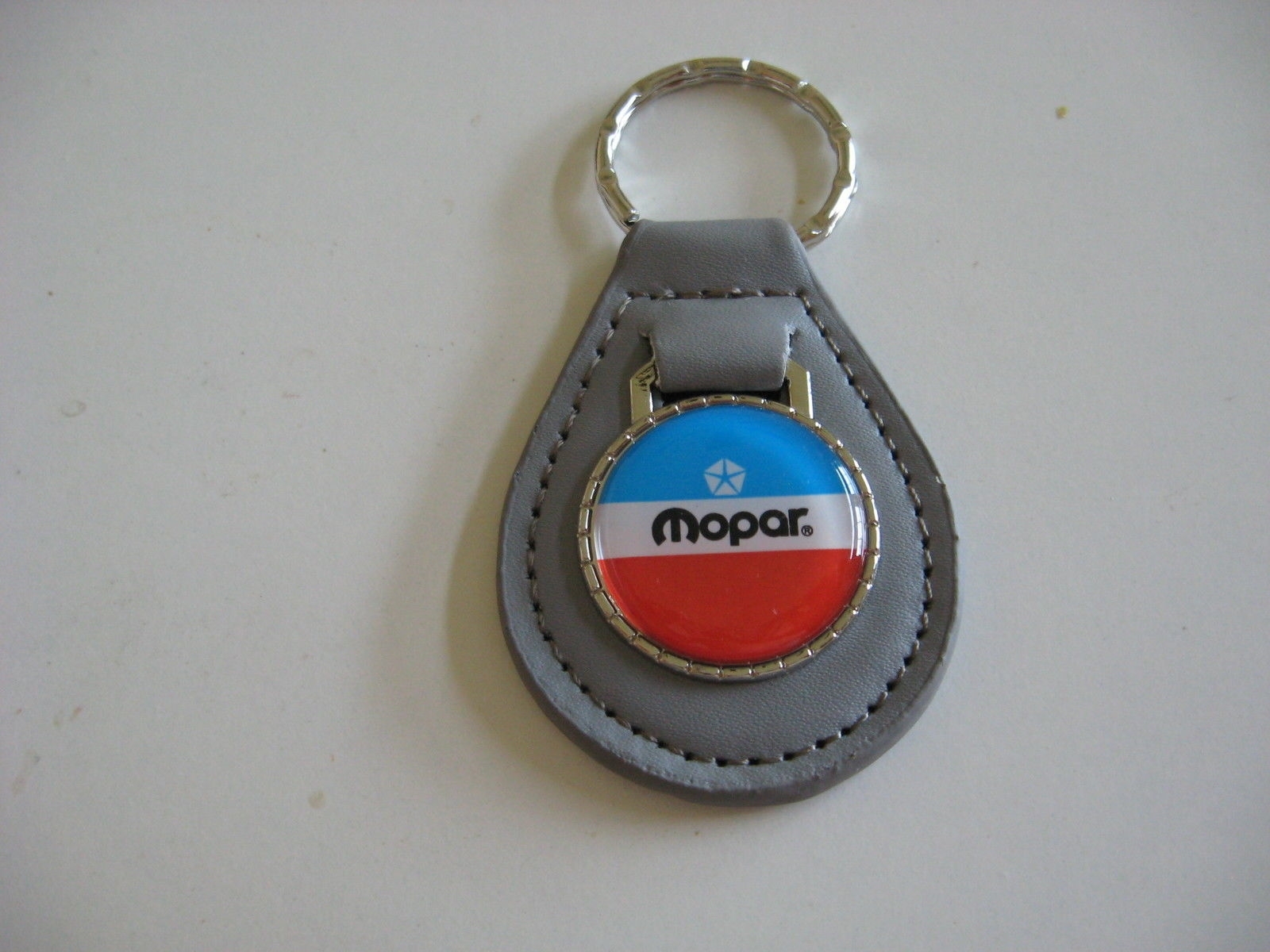 1960's 1970's DODGE CHRYSLER PLYMOUTH MOPAR LOGO KEYCHAIN KEYRING DARK ...