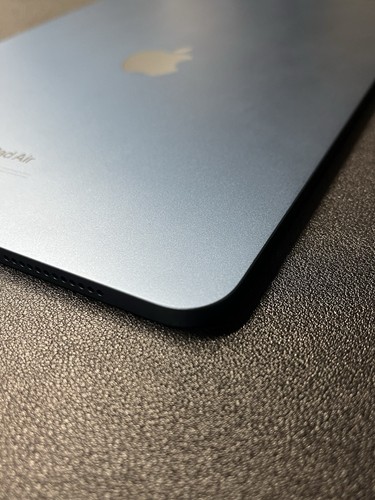 Apple iPad Air 5th Gen - WiFi - 10.9" - Blue - A2588 - **READ ...