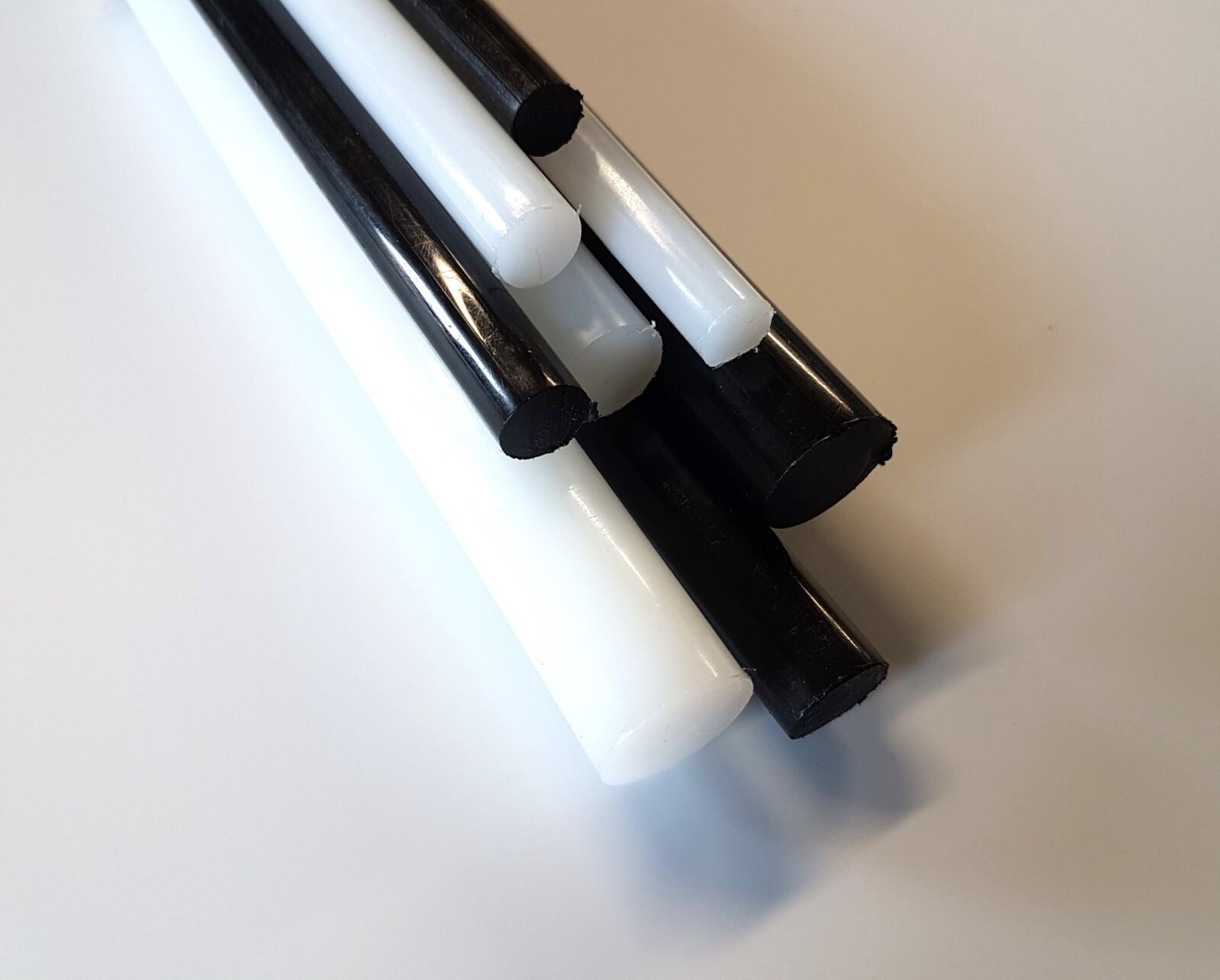 HDPE Plastic Round Rod Bar Black or White 10 12 15 16 or 20mm Diameter ...