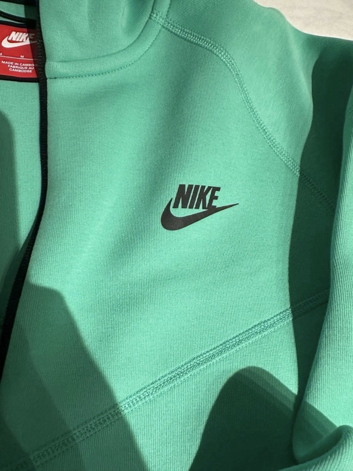 Brand new with Tag Nike Sportswear Tech Fleece WindRunner Full Zip ...
