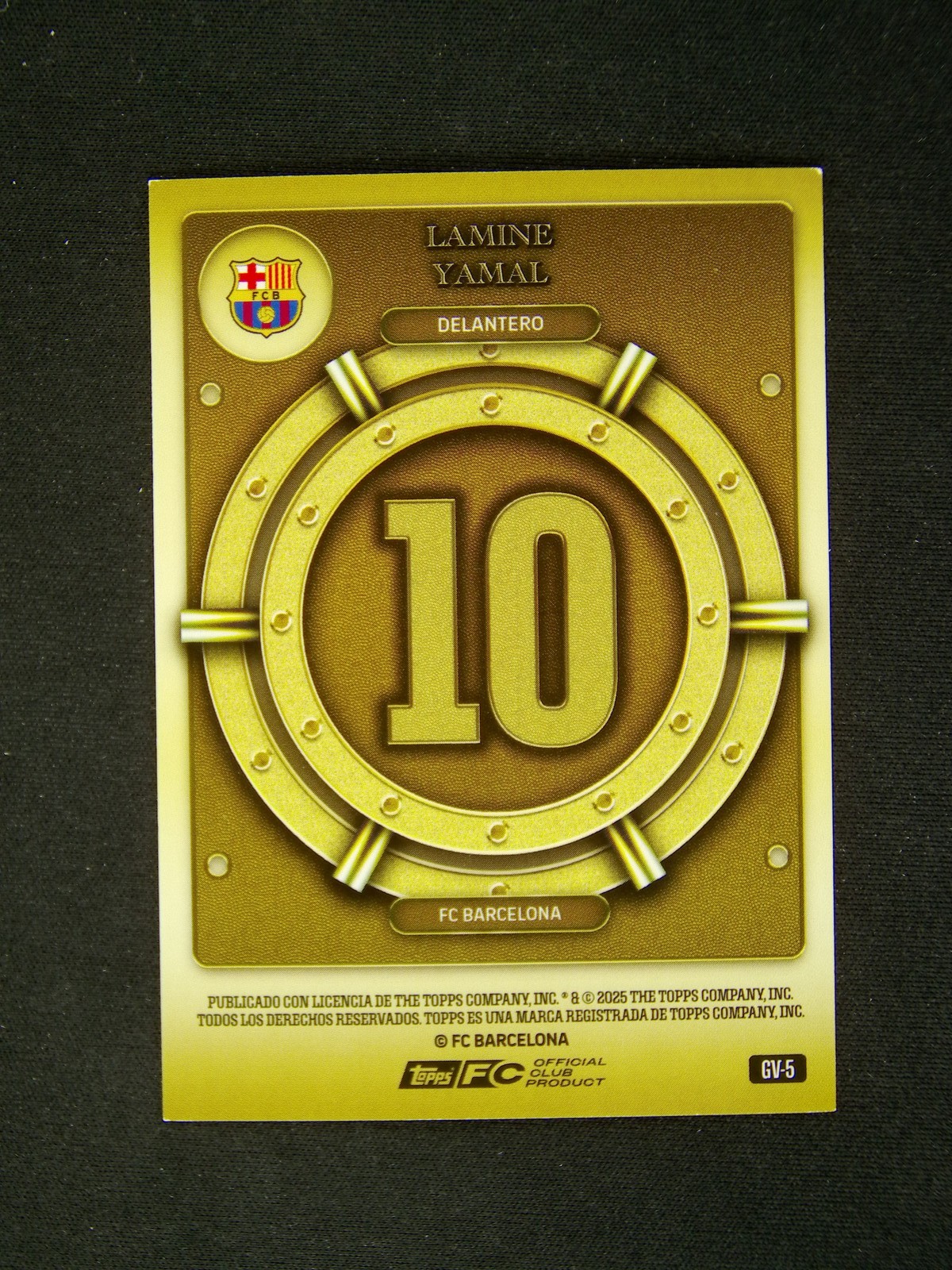 2025-26 Topps FC Barcelona Collector Tin Lamine Yamal Gold