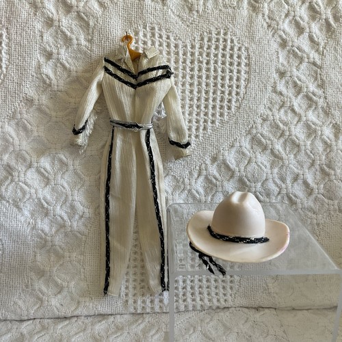Vintage Barbie Cowgirl Cowboy Winking 80s Superstar Hat & Strap Outfit ...