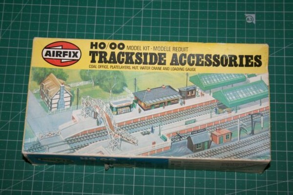 Airfix 00 OO 1 76 1/76 Trackside Accessories Kit 03606. Complete Unmade ...