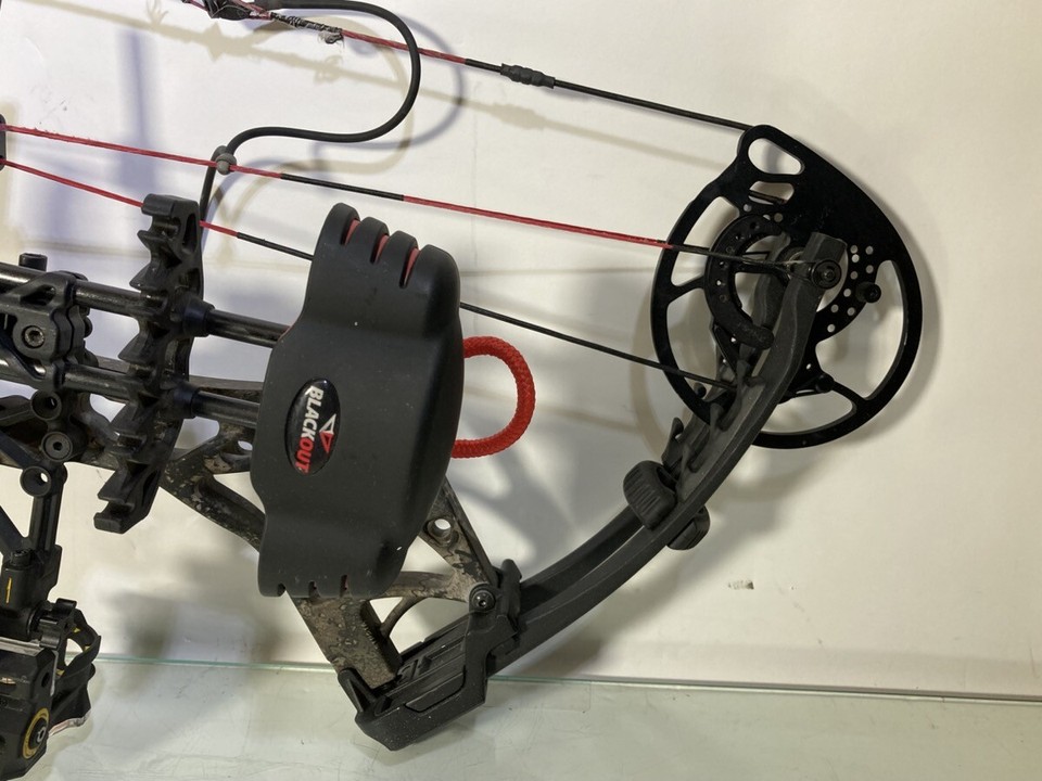 Blackout Archery Pursuit Compound Bow 55-70Lb Draw Weight 26.5-30" Draw ...
