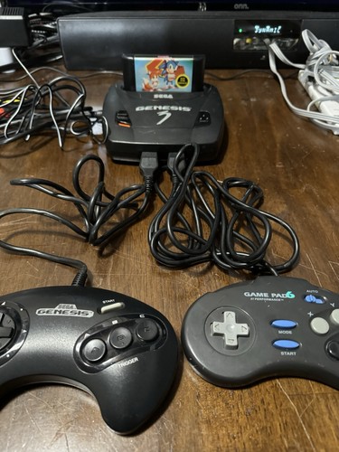 Sega Genesis 3 Console With 2 Controllers And 4 CIB Games | eBay