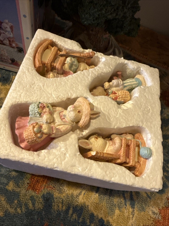 Vintage Easter Village Set 7Pc Bunny and Lighted Tree House w/Light ...