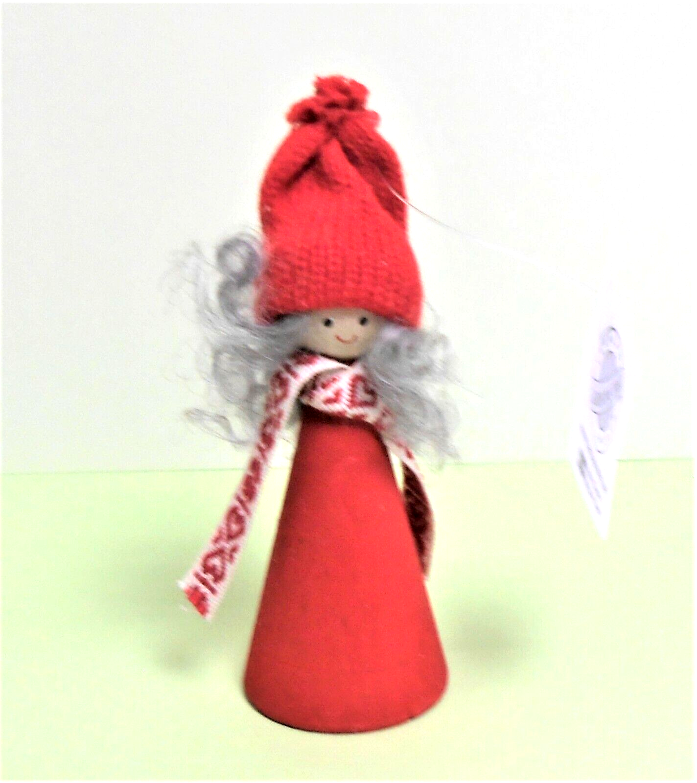 Larssons Tra Christmas Wood Girl 5" h Red Knit Hat & Red & White Scarf | eBay