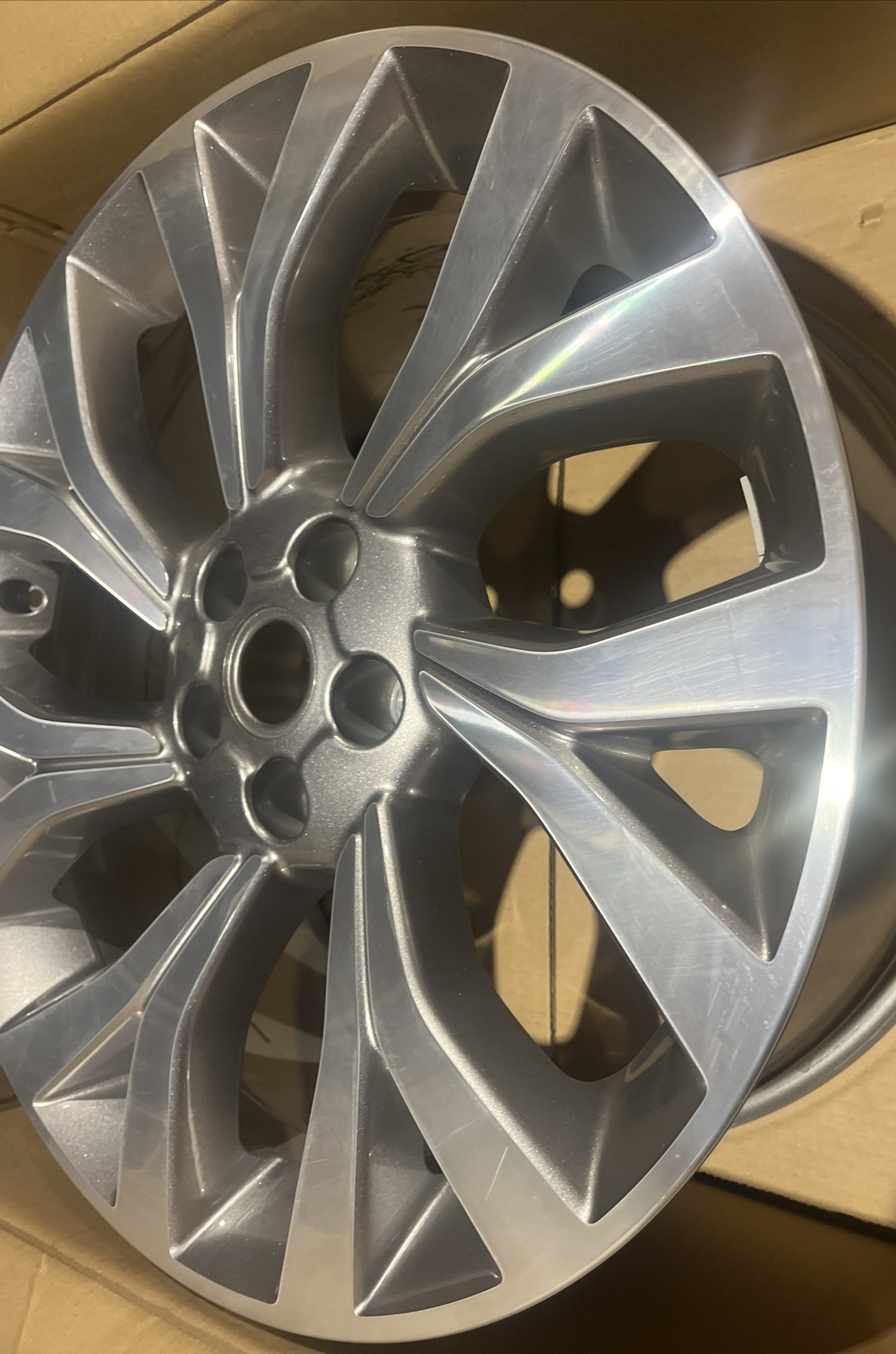 Range Rover L405 21” Style 7001 Diamond Turned and Grey Alloy Wheel ...